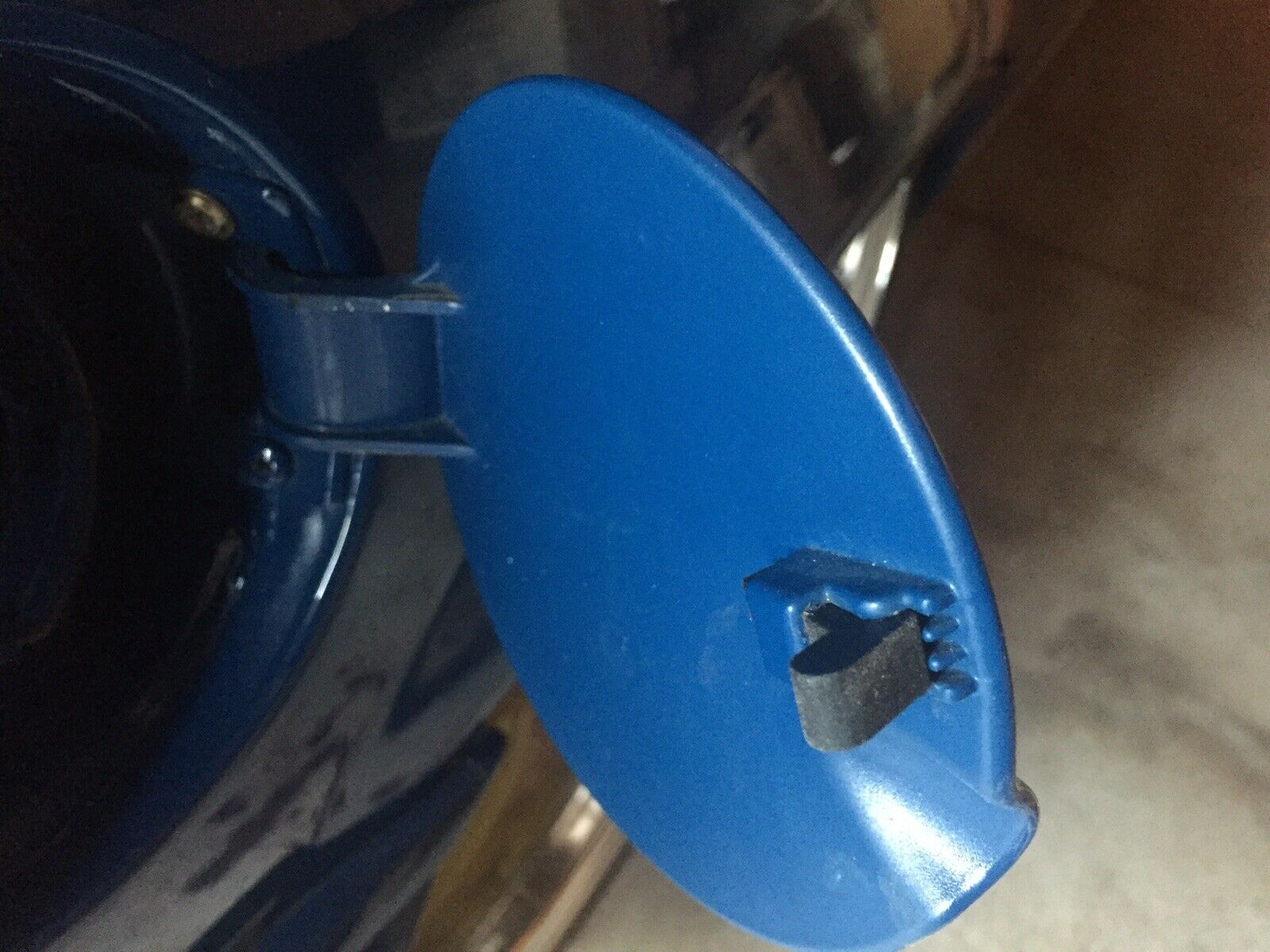 VB VS FUEL FLAP STOP – Commodore Parts Australia